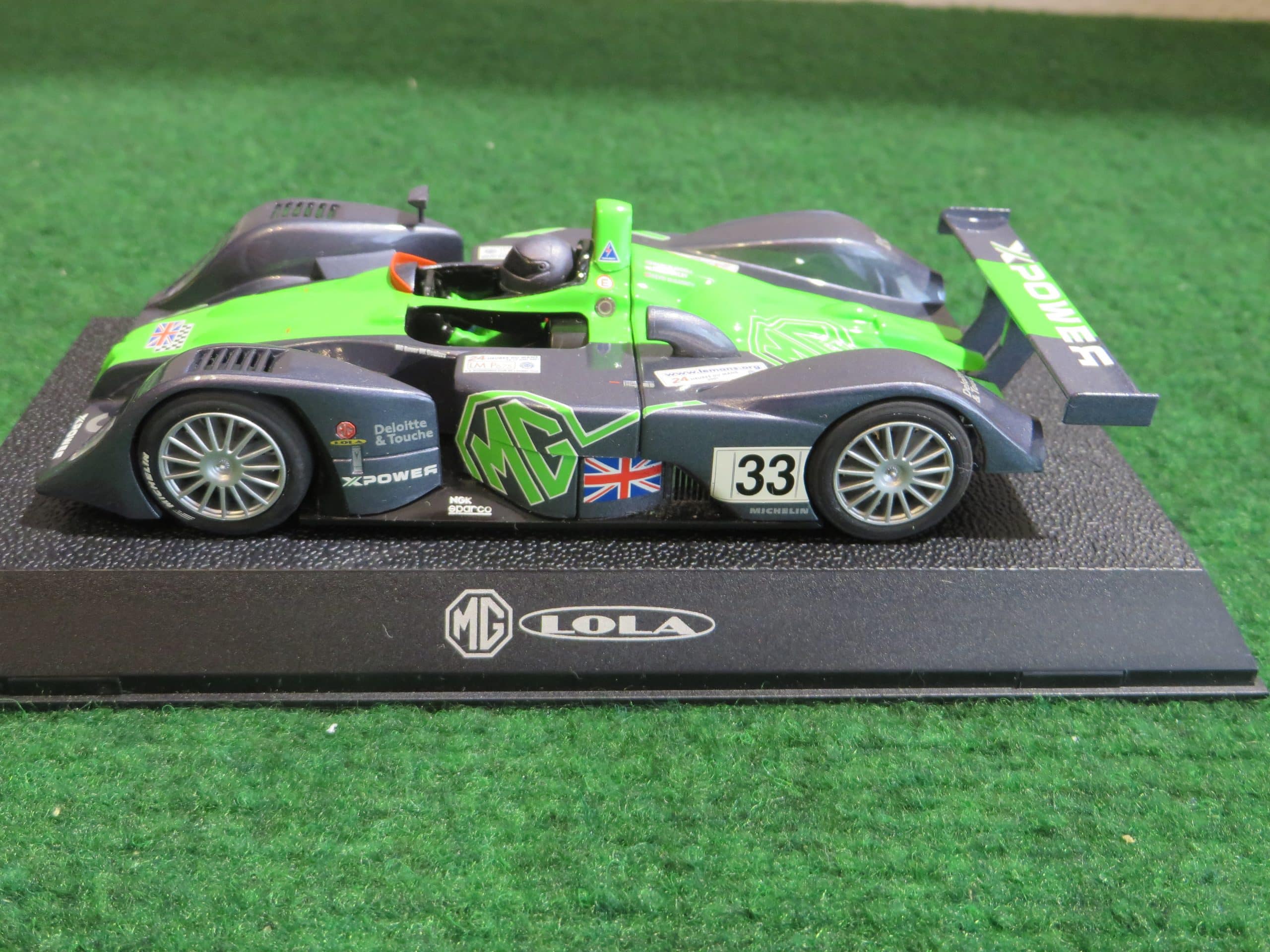 LOLA MG | Slotcar Garage Belgium