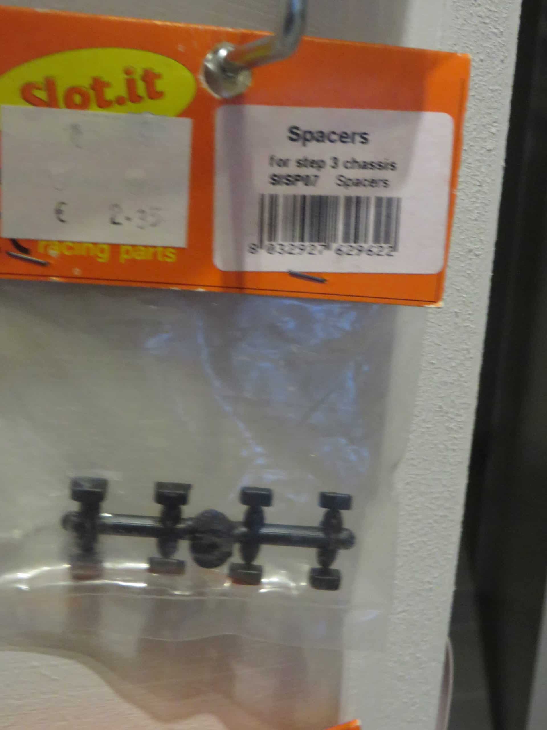 SPACERS FOR CHASSIS | Slotcar Garage Belgium