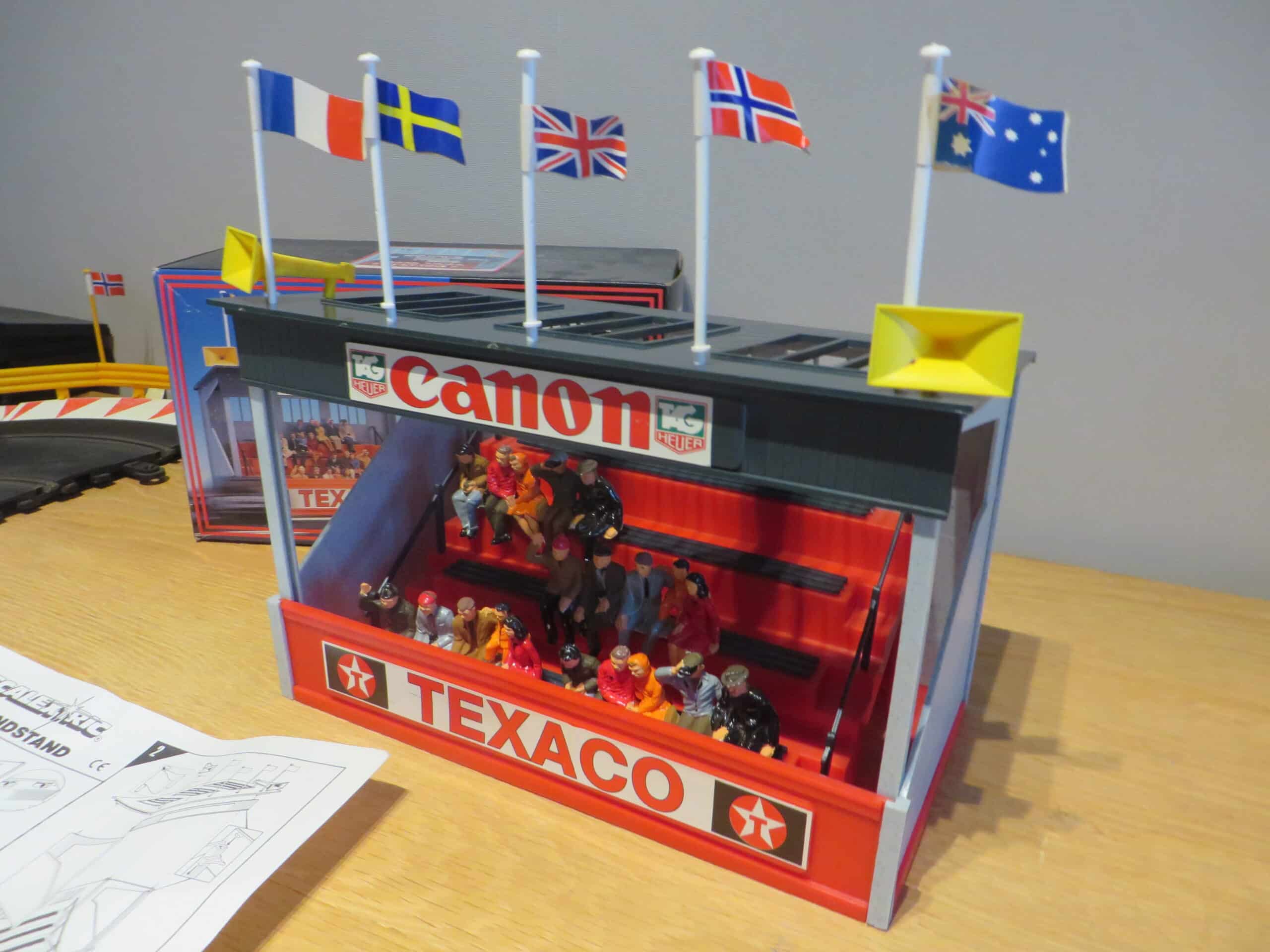 SCALEXTRIC GRAND STAND | Slotcar Garage Belgium