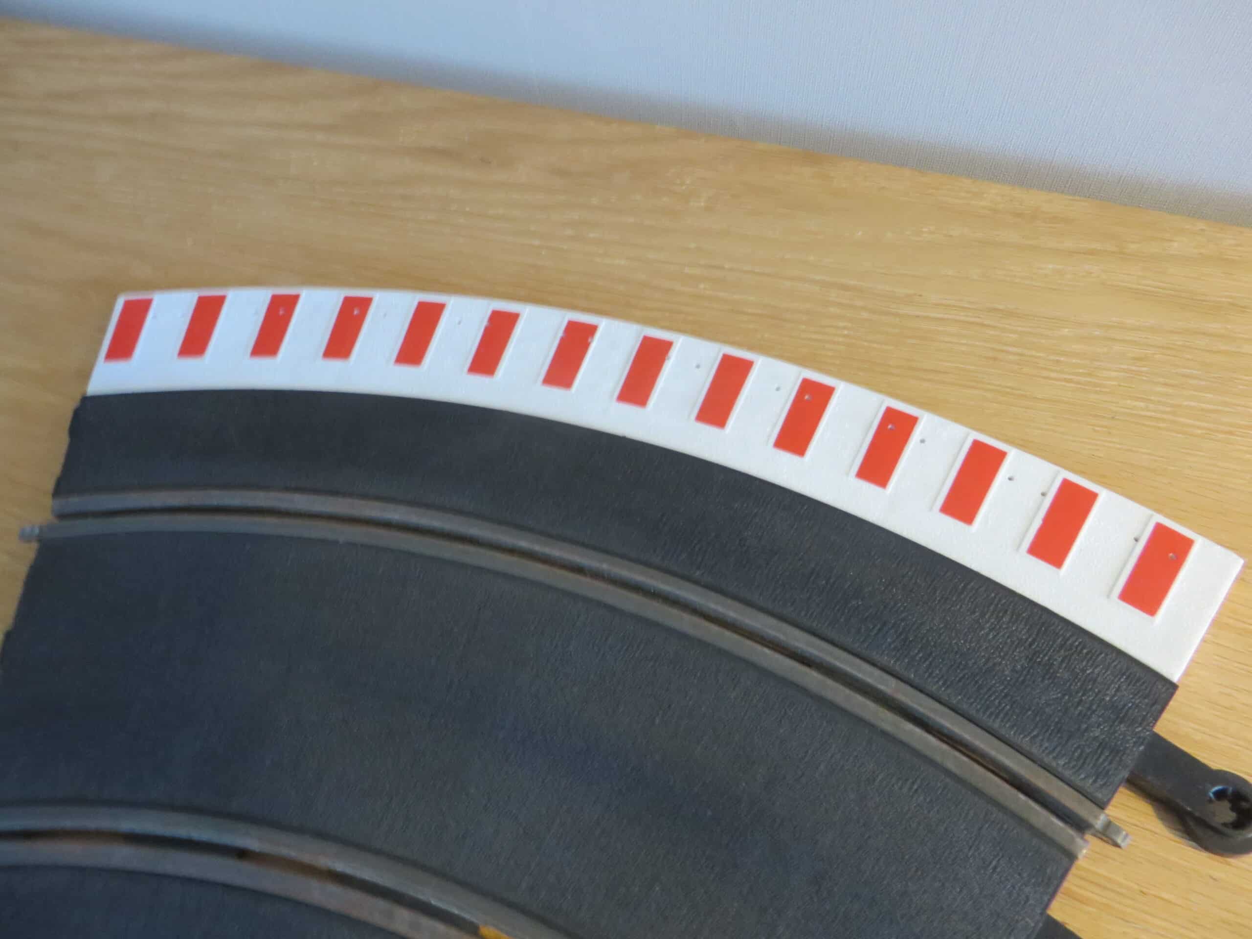 SCX OUTER BORDER R2 | Slotcar Garage Belgium