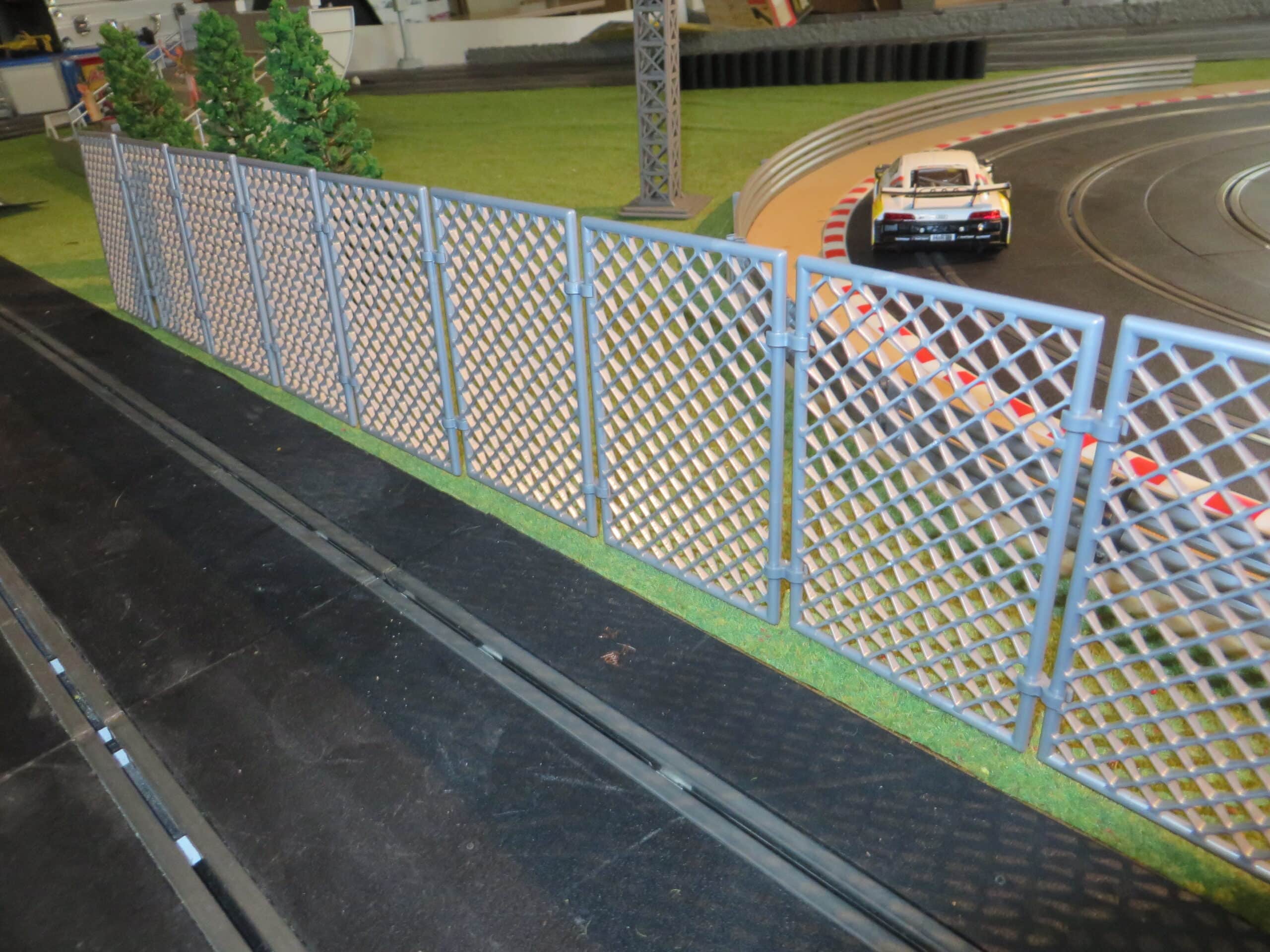 FENCE TO DECORATE YOUR RACETRACK | Slotcar Garage Belgium