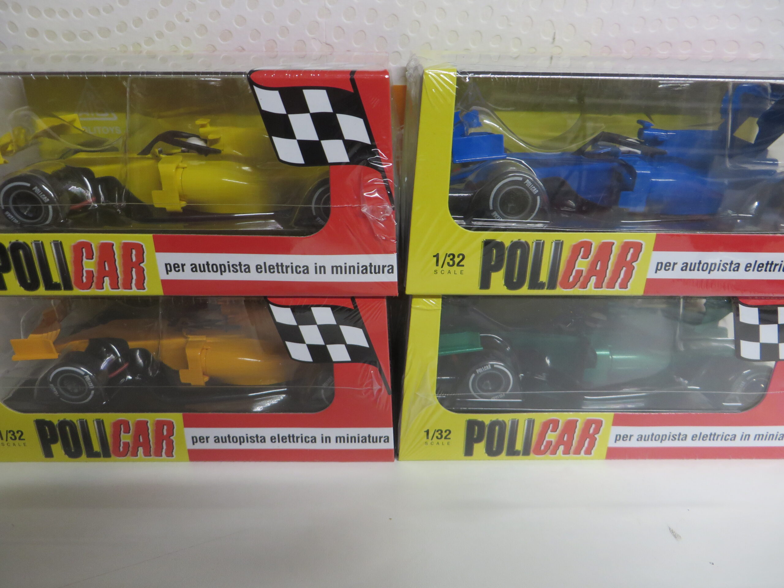 POLICAR MONOPOSTO F1 (4 PACK PROMO) | Slotcar Garage Belgium